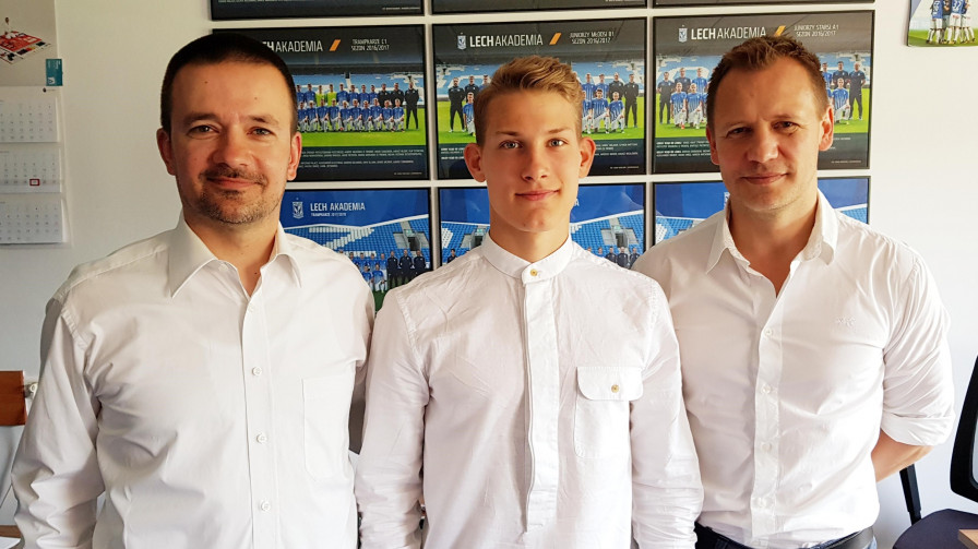 Tupaj z trzyletnią umową